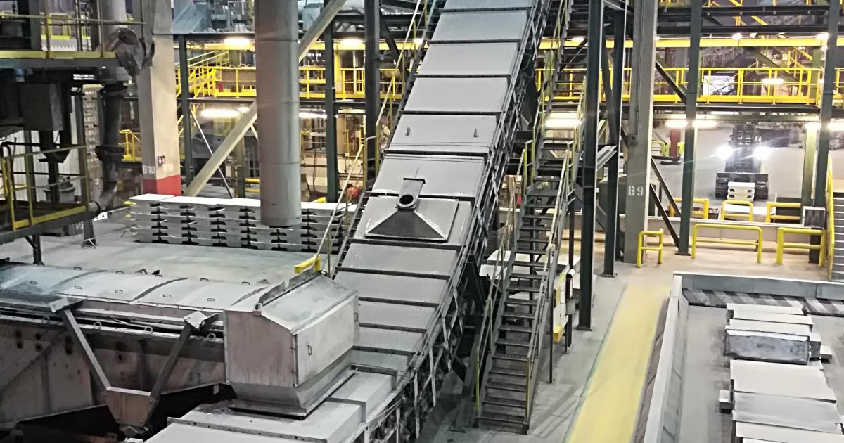 Hot shredded scrap conveyor | Magaldi