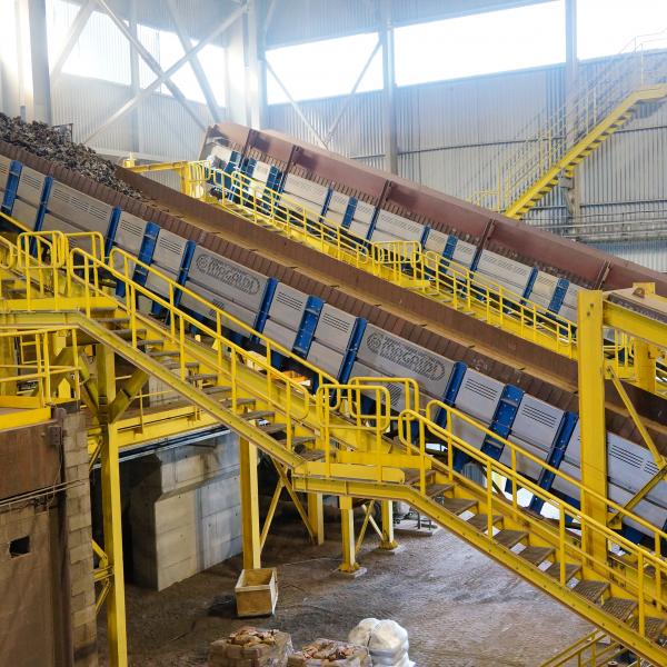 EAF scrap infeed conveyor systems | Magaldi
