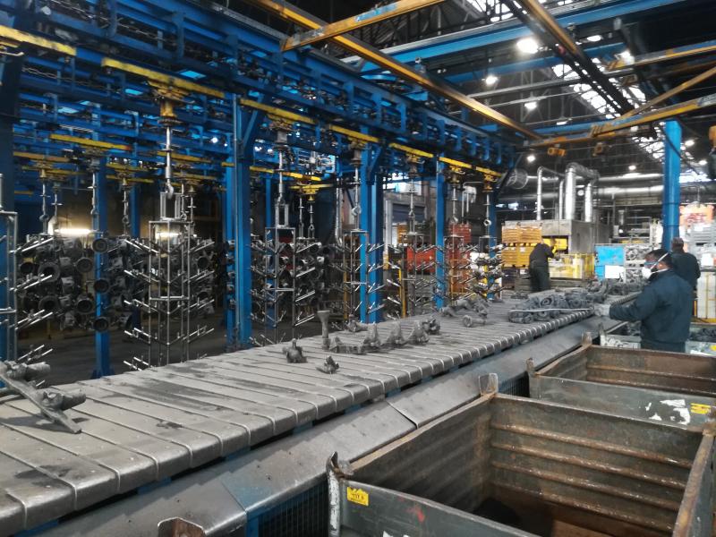 Casting degating & sorting conveyor | Magaldi