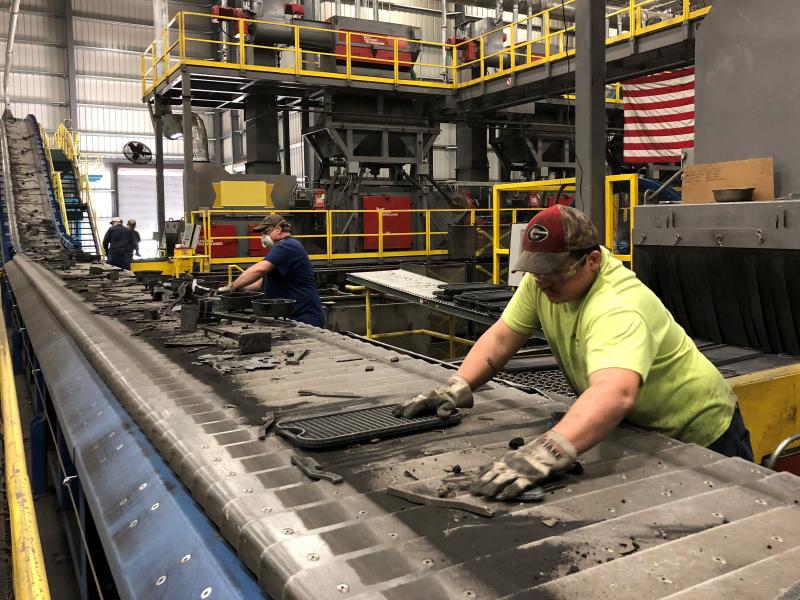 Casting degating & sorting conveyor | Magaldi