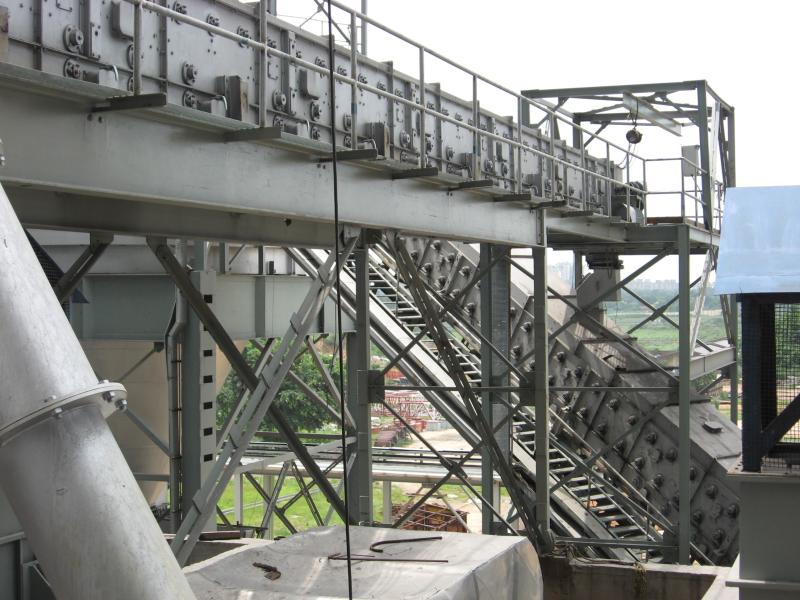 Dry bottom ash handling system for high-ash content coals | Magaldi