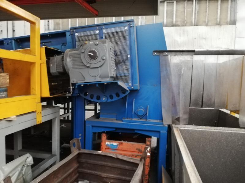 Casting degating & sorting conveyor | Magaldi